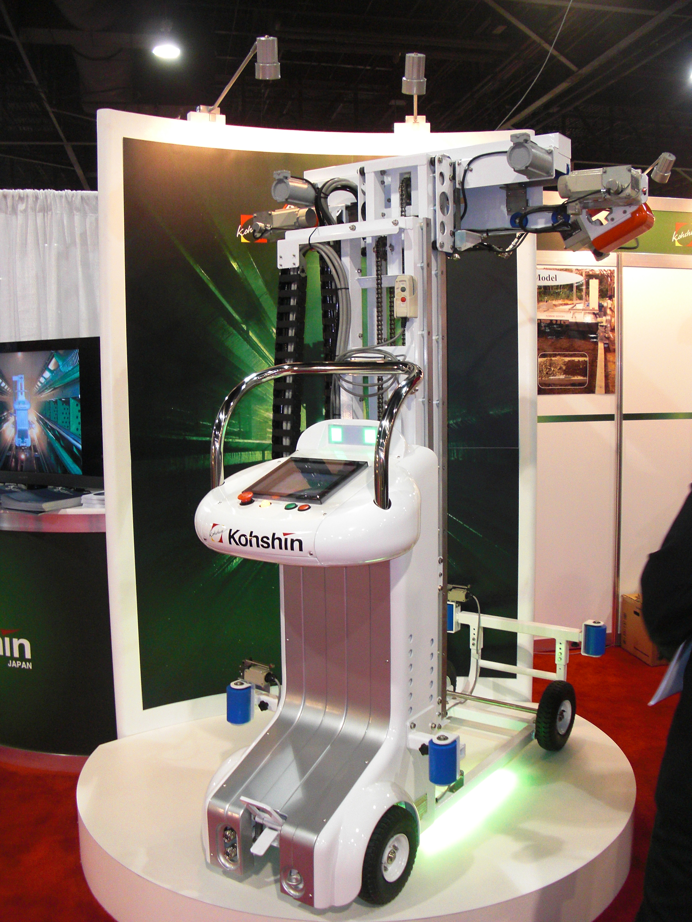 Japanese firm features cage washing machine - Brownfield Ag News